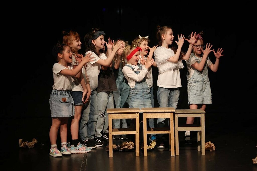 Sahne sanatları okulu Кукушкин дом, Saint‑Petersburg, foto