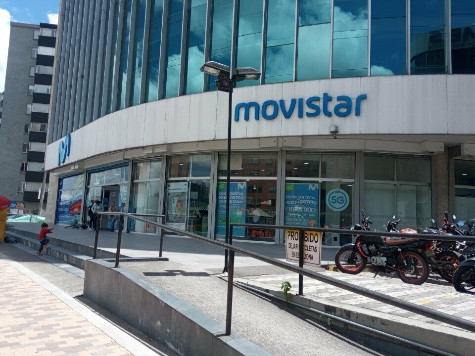 Telekomünikasyon firmaları Movistar, Bogota, foto