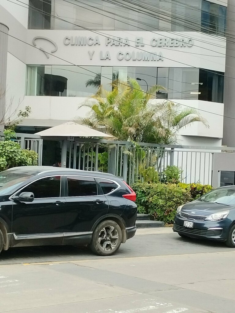 Tıp merkezleri ve klinikler Brain and Spine Clinic, Lima, foto