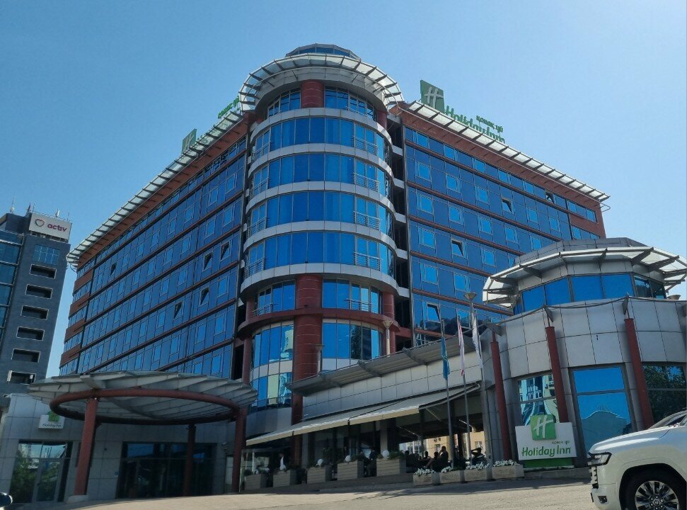 ATM'ler Halyk Bank, Almatı, foto