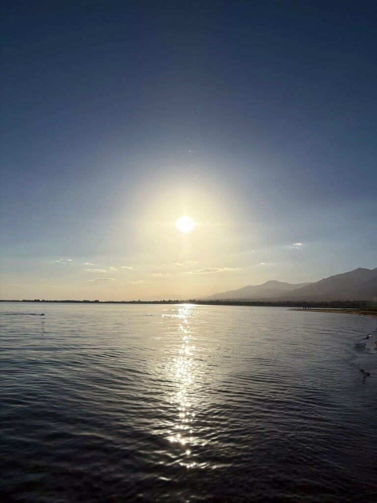 Plaj Beach, Cholpon‑Ata, foto