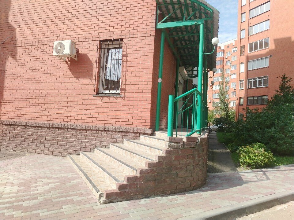 Yönetim ofisi Servier, Omsk, foto