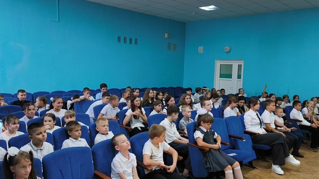 Ortaokul Secondary school № 1 named A.A. Dragomirovoj, Canköy, foto