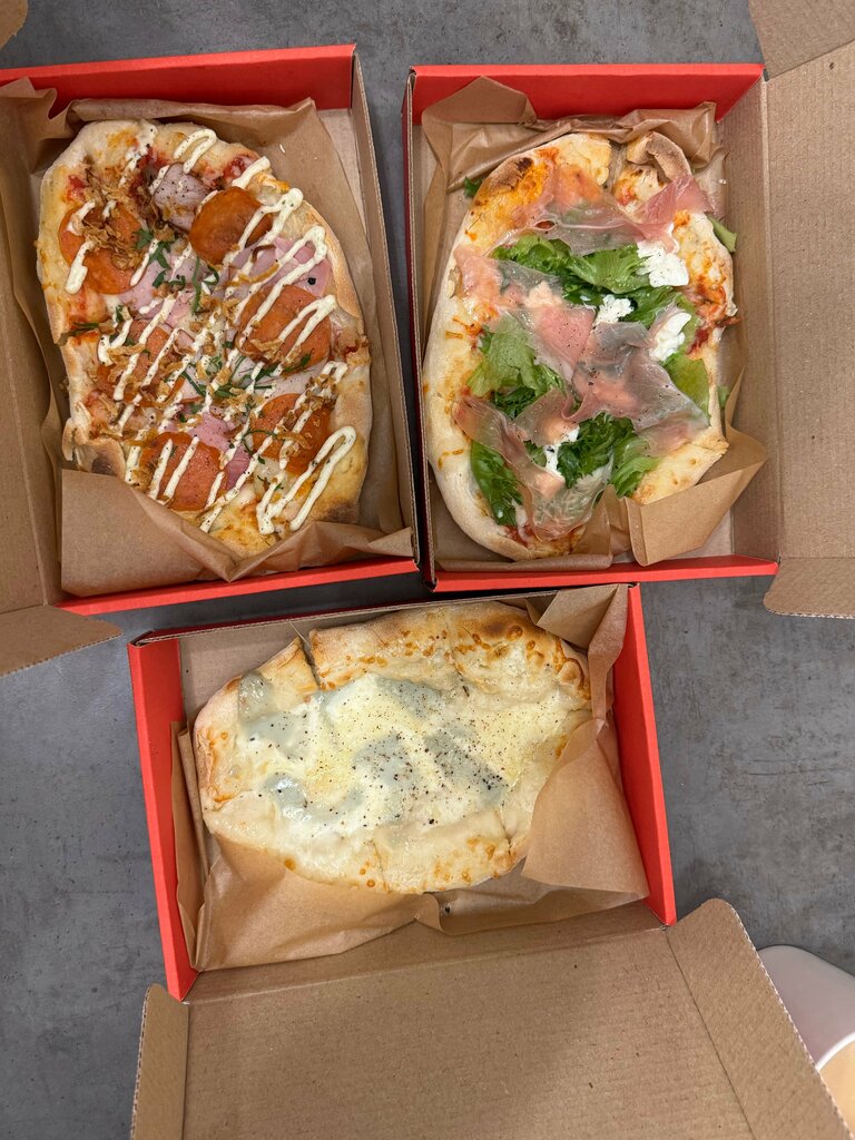 Pizzacılar Crispy Pizza, Saint‑Petersburg, foto