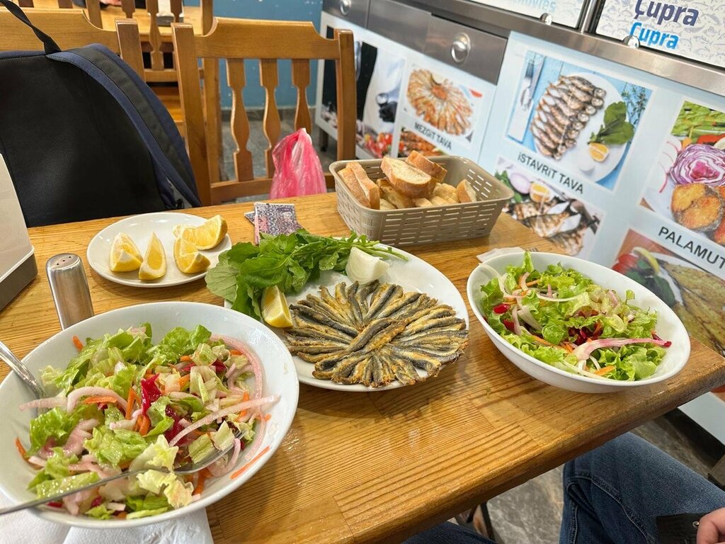 Pazarlar ve çarşılar Üsküdar Sebzeciler Çarşısı, İstanbul, foto