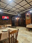 Stary Tbilisi (Protozanov kóshesi No:117/1), restoran  Öskemen'den (Ust‑Kamenogorsk'tan)