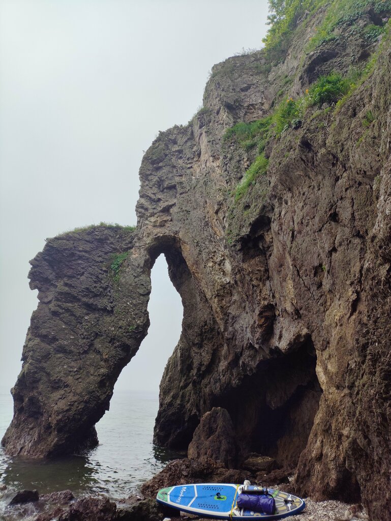Doğa Каменная арка, Primoriye, foto