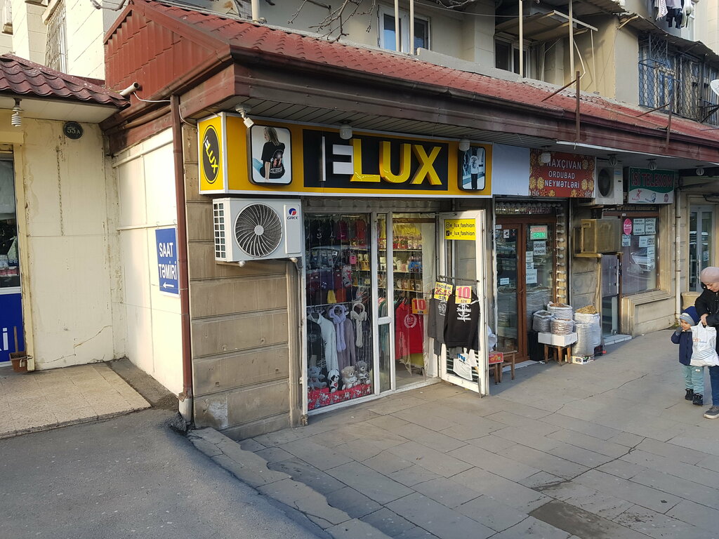 Giyim mağazası E Lux Fashion, Bakü, foto