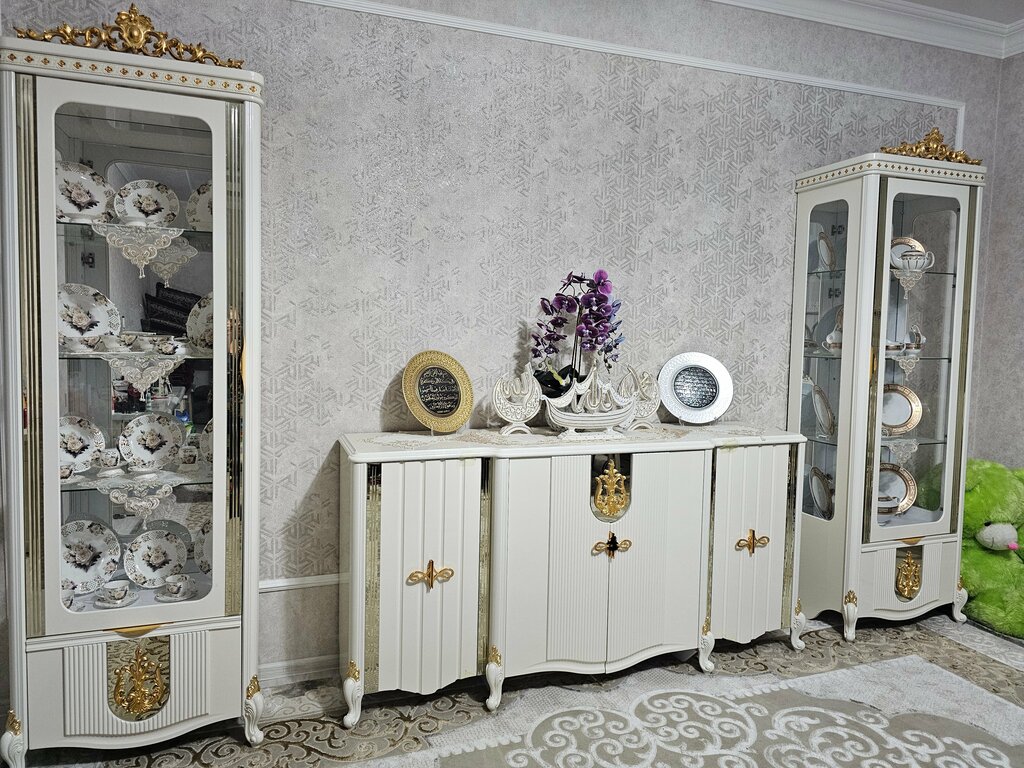 Mobilya fabrikaları Melen Mebel, Taşkent, foto