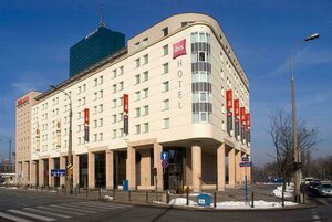 Ibis Варшава Старе Мьясто (Warszawa, ulica Muranowska, 2), otel  Varşova'dan