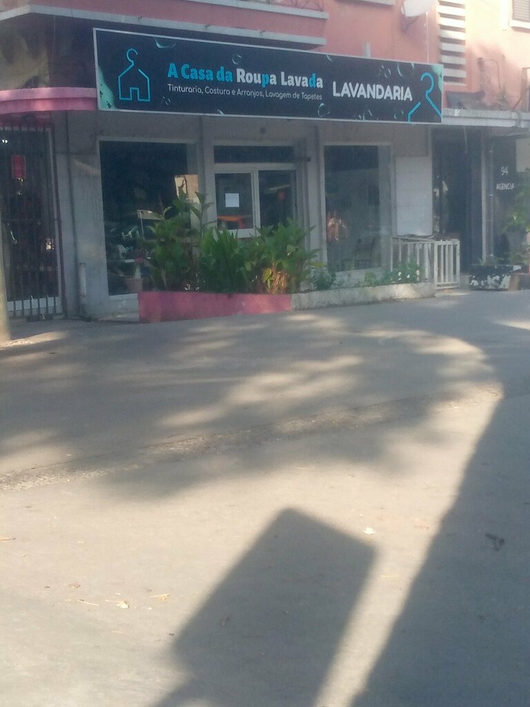Terziler Casa de roupa lavada, Loanda, foto