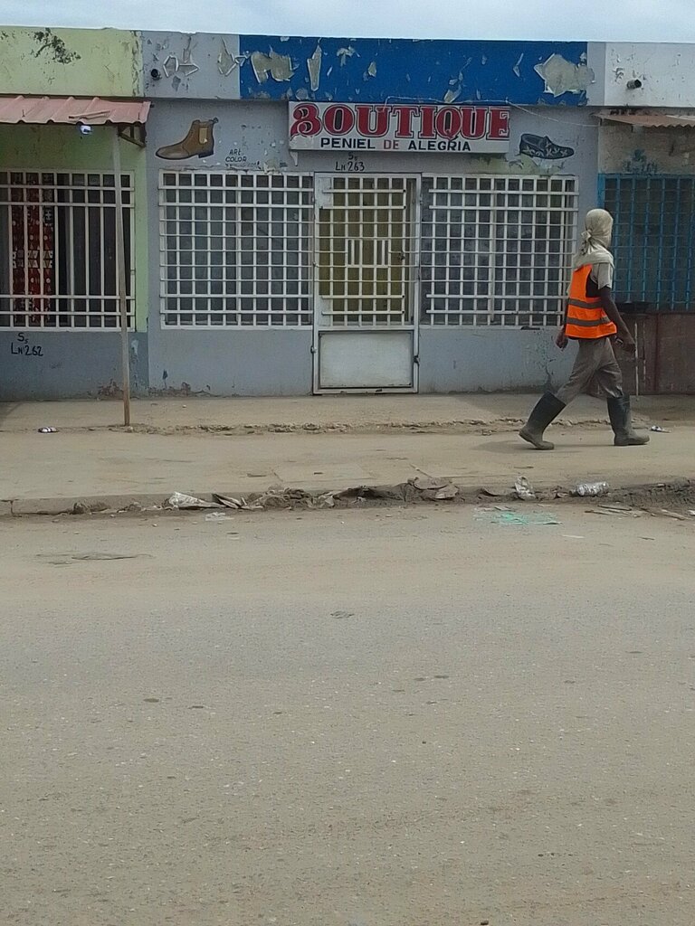 Ayakkabı mağazaları Peniel de alegria, Loanda, foto
