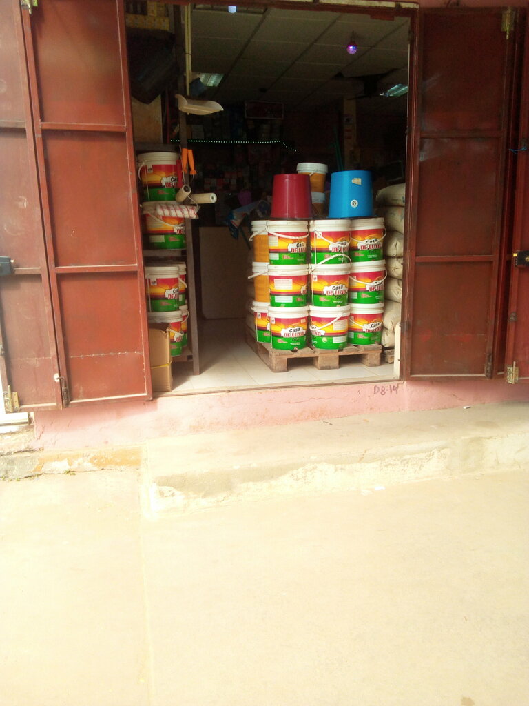 Yapı mağazası Loja, Loanda, foto