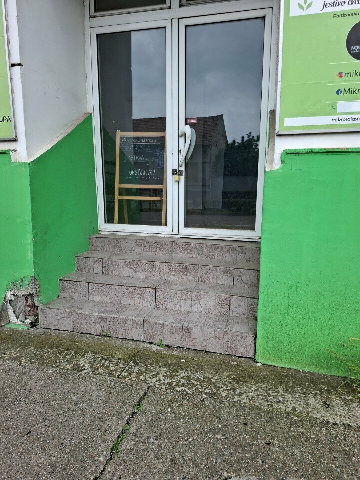 Bahçecilik mağazaları Mikro Salaš, Novi Sad, foto