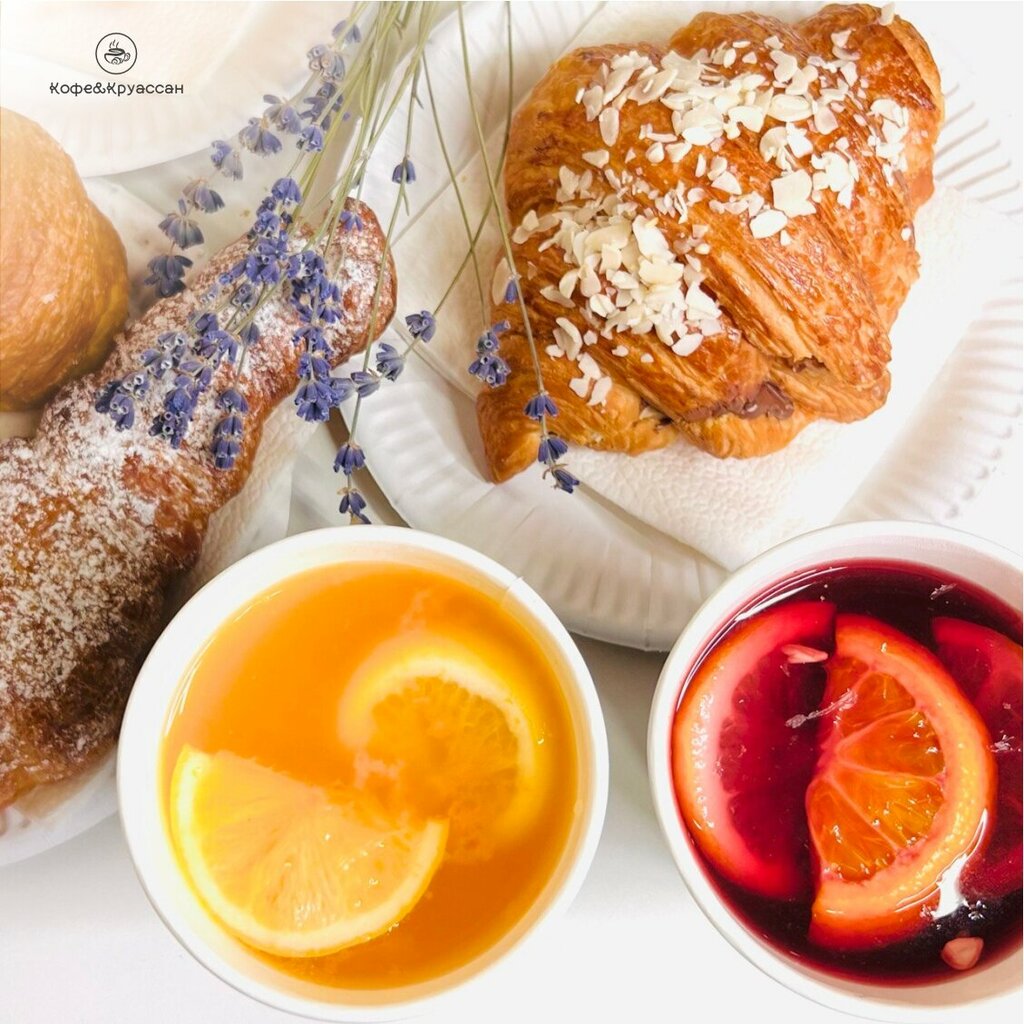 Kahve dükkanları Кофе и Круассан, Korocha, foto