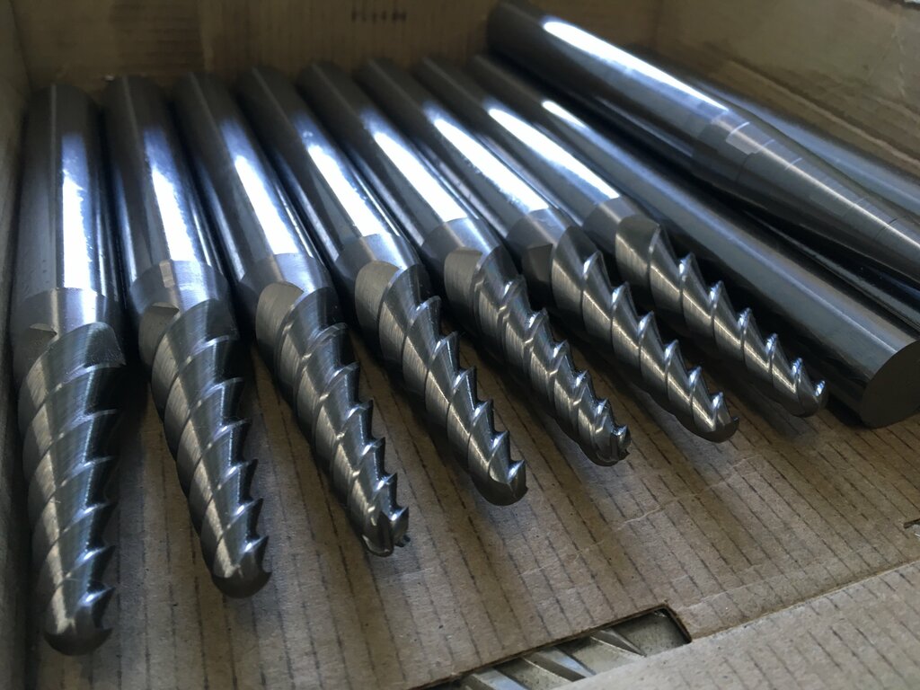 Endüstriyel alet üreticileri Izgotovim Instrument, Yekaterinburg, foto