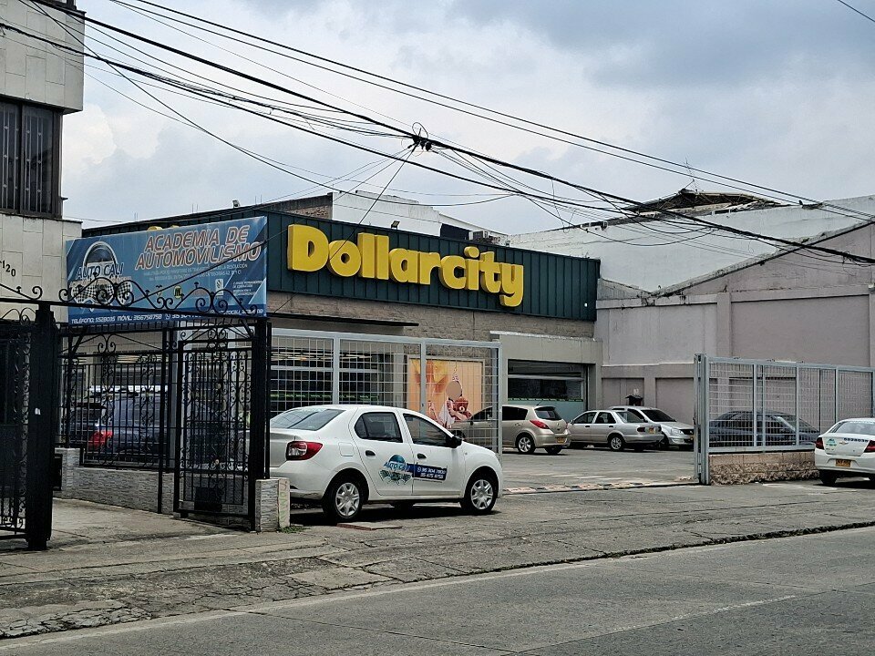 Ev eşyası mağazaları Dollarcity, Cali, foto