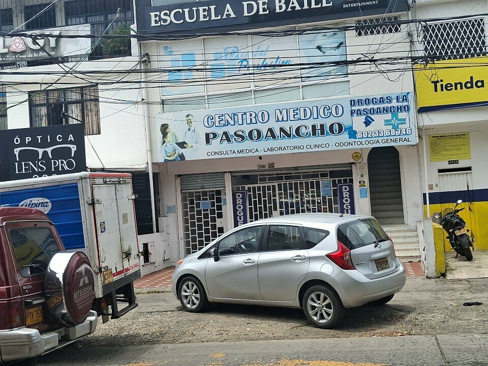 Eczaneler Centro medico pasoancho, Cali, foto