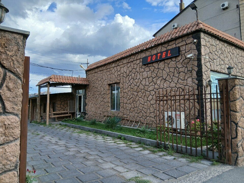 Otel Arcvashen Hyuranocayin Hamalir, Erivan, foto