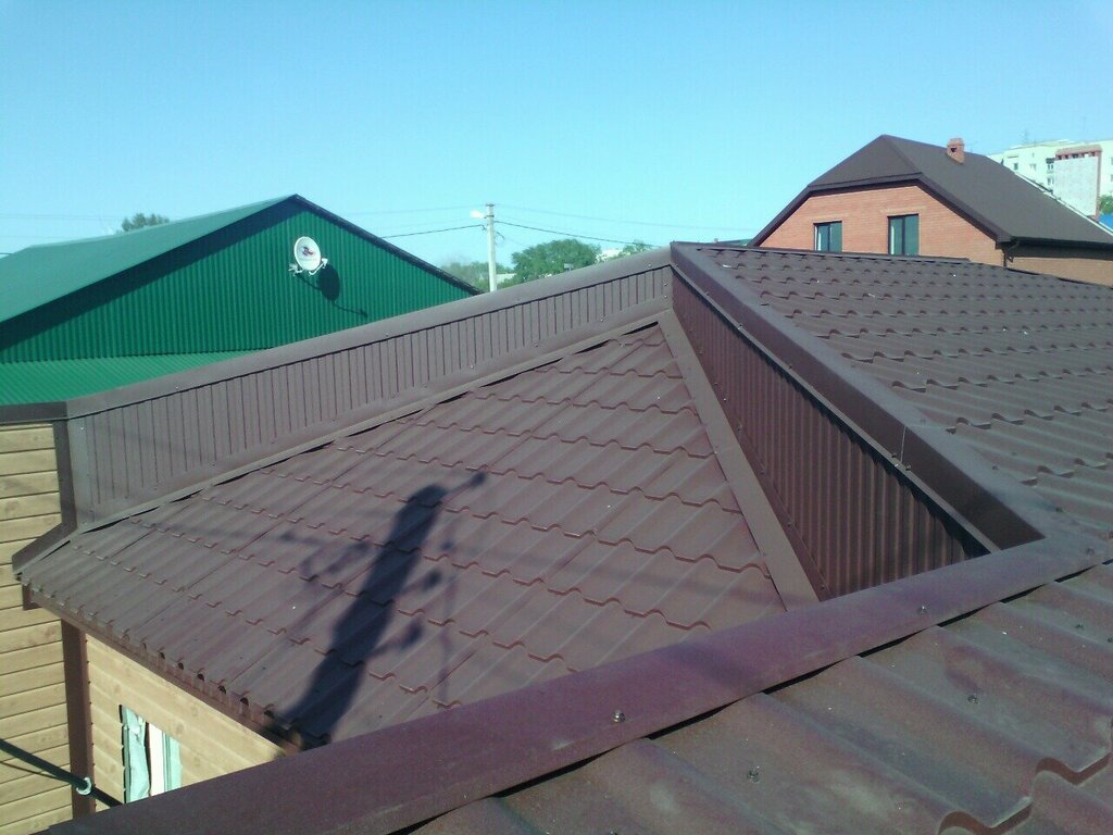 Çatı ve çatı materyalleri Zavod krovelnyh i stenovyh profiley, Buinsk (Bua), foto