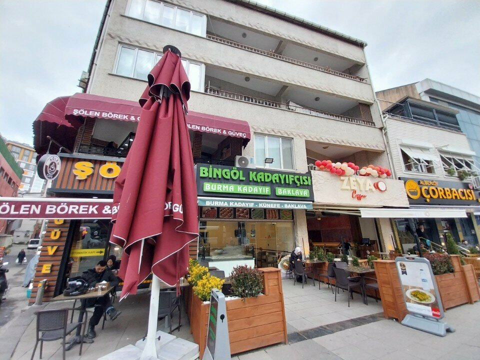 Pasta, şekerleme ve tatlı Bingöl Kadayıfçısı, İstanbul, foto