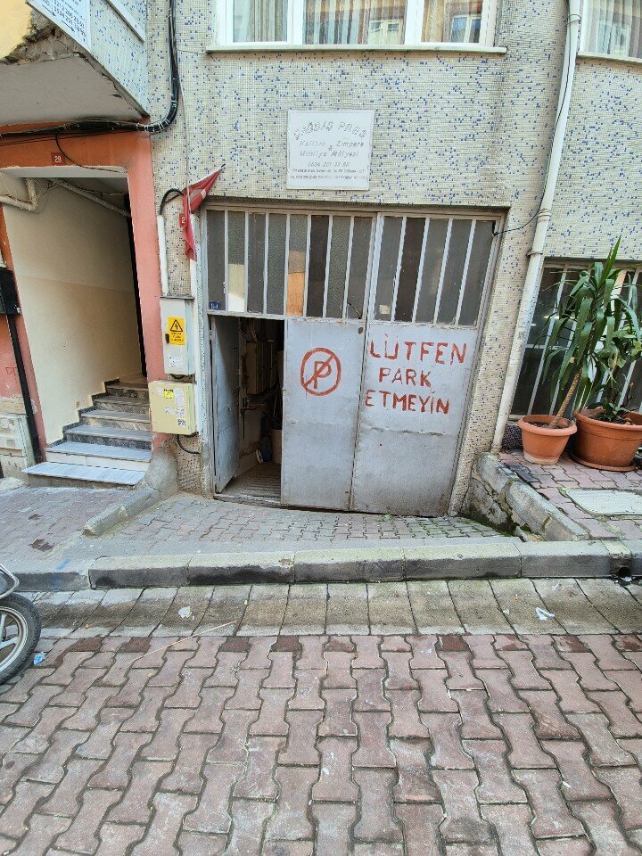 Mobilya aksesuar ve parçaları Çağdaş Pres, İstanbul, foto