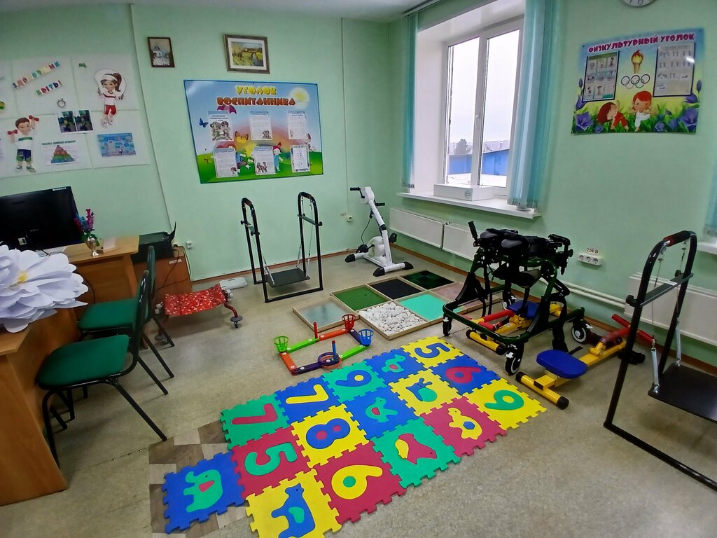 Sosyal yardım kuruluşları Социально-реабилитационный центр для несовершеннолетних Молчановского района, Tomskaya oblastı, foto