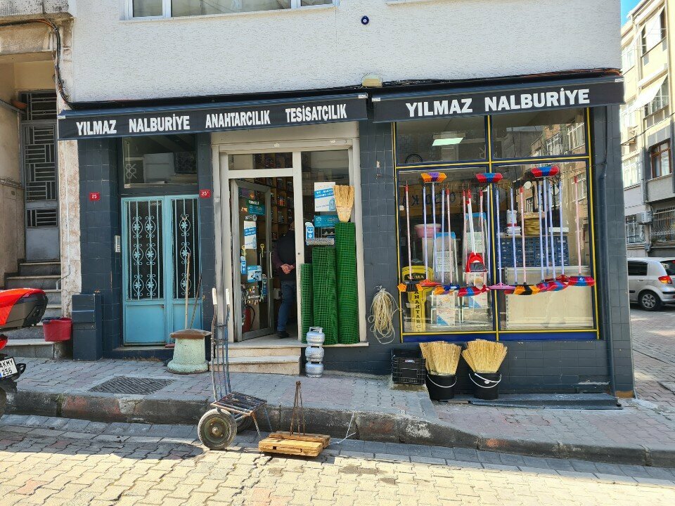Yapı mağazası Yılmaz Nalburiye, İstanbul, foto