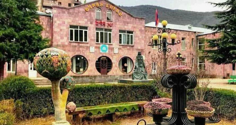 Üniversiteler Yerevan State University Ijevan Branch, İcevan, foto