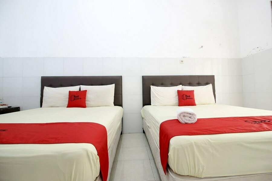 Otel RedDoorz @ Seturan Raya, Dünya, foto