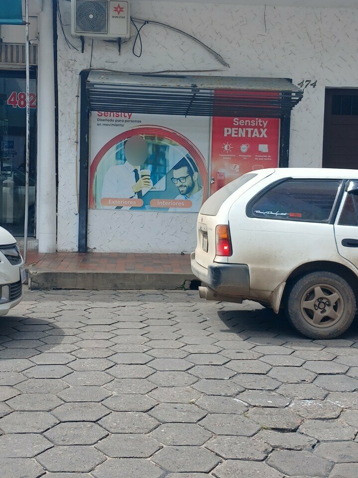Kontakt lens firmaları Sensity Pentax, Santa‑Krus, foto