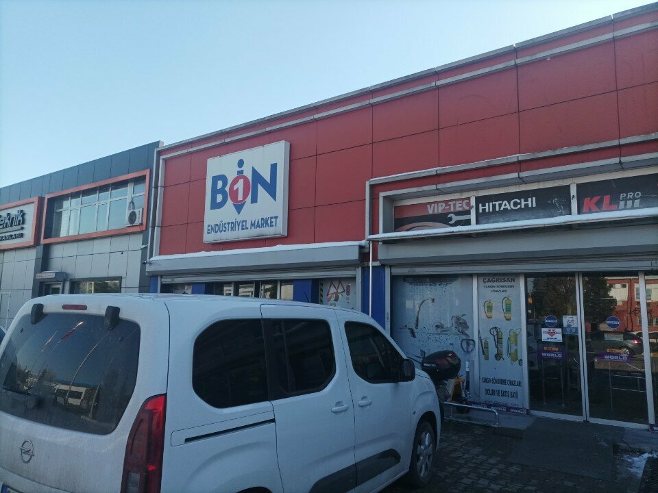 Yapı mağazası Bin1 Endüstriyel Market, İstanbul, foto
