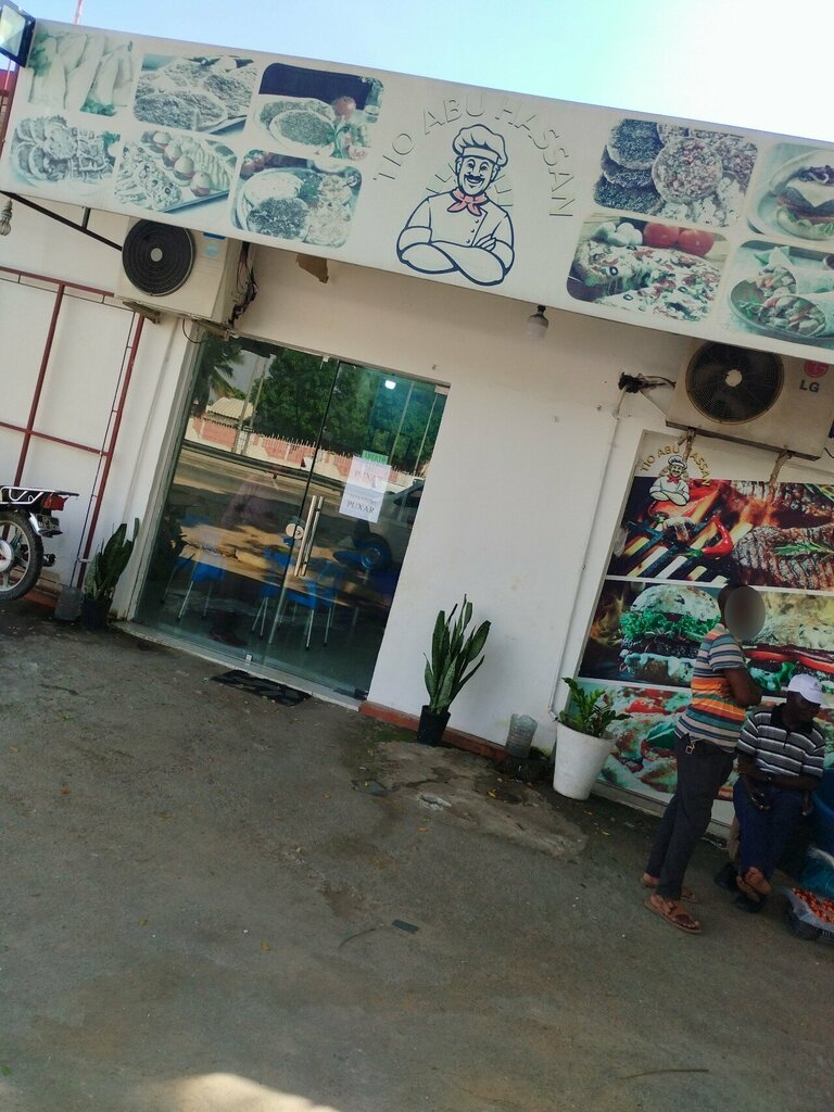 Kafe Tio Abuhassan, Loanda, foto