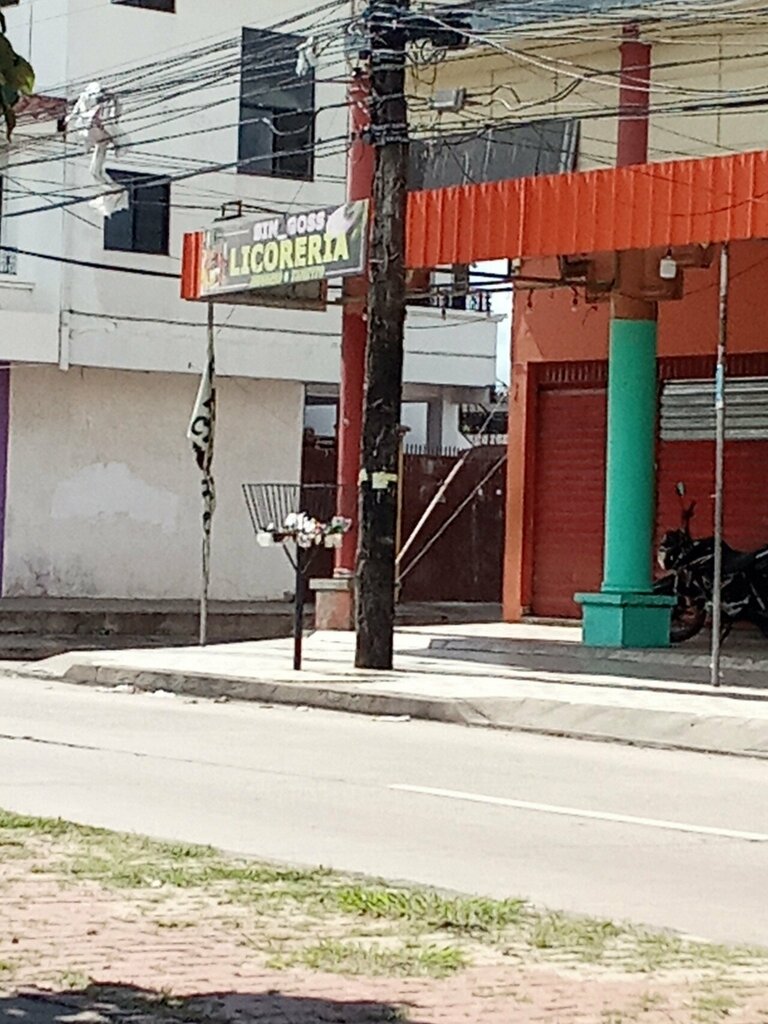Alkollü içecekler Licoreria K&s, Santa‑Krus, foto