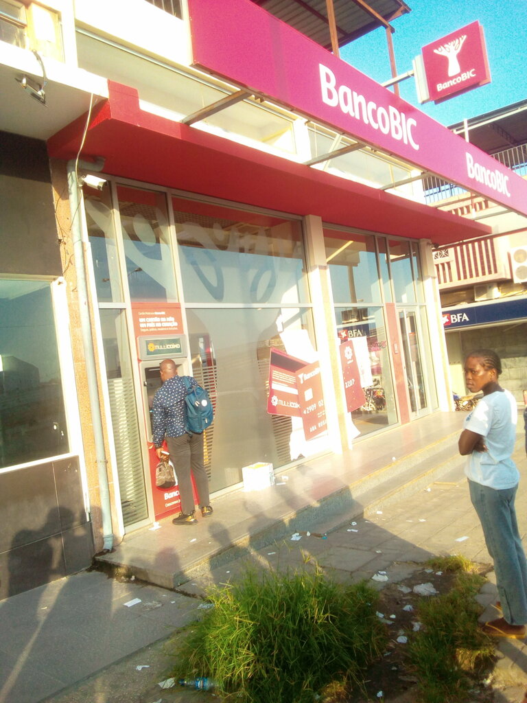 Banka Banco BIC, Loanda, foto