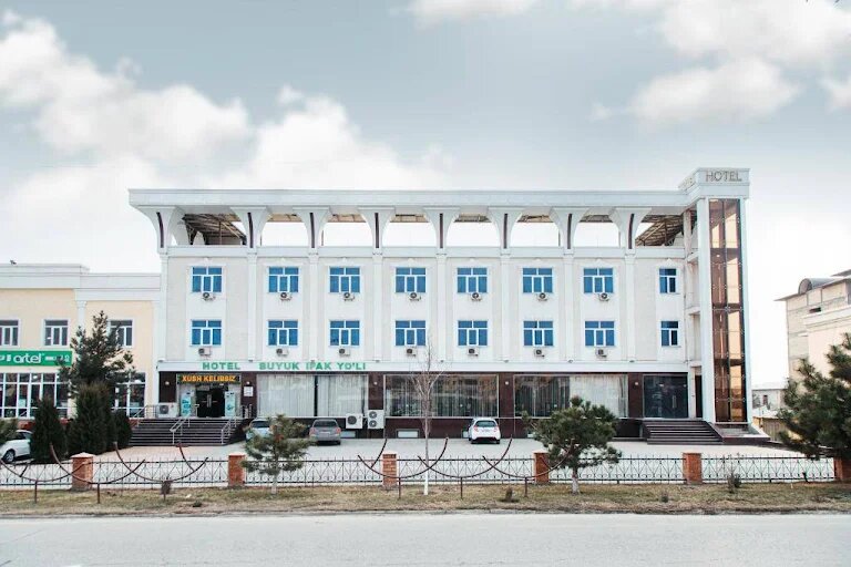 Otel Buyuk Ipak Yo'li, Nemengan, foto