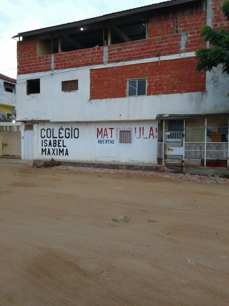 Dans okulları Colégio Isabel Maxima, Loanda, foto