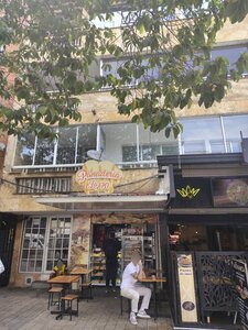 Bakery 70 (Antioquia, Municipio de Medellín, Laureles Estadio, Carrera 70, 46-26), ekmek fırını  Medellin'den