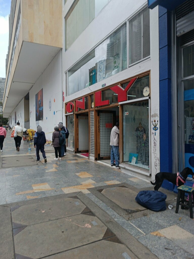 Giyim mağazası Almacenes Only Centro, Bogota, foto