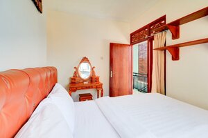 Inata Monkey Forest (Bali, Gianyar Regency, Ubud, jalan Monkey Forest), otel  Bali'den