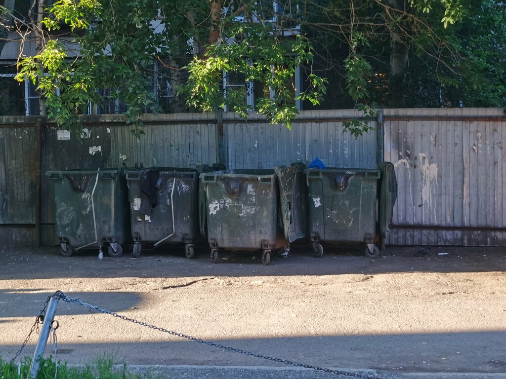 Çöp alanları Trash and garbage disposal area, Yekaterinburg, foto