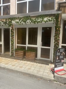 Х. Б. (ulitsa 23 Iyulya No:41), güzellik salonu  Gudauta'dan