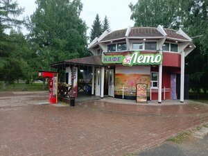Лето (Krasnoarmeyskaya ulitsa No:139/1), kafe  Kemerovo'dan