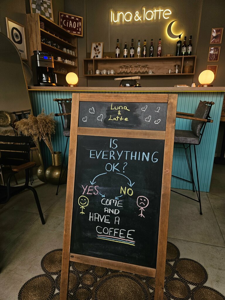 Kahve dükkanı Luna&Latte, Edremit, foto