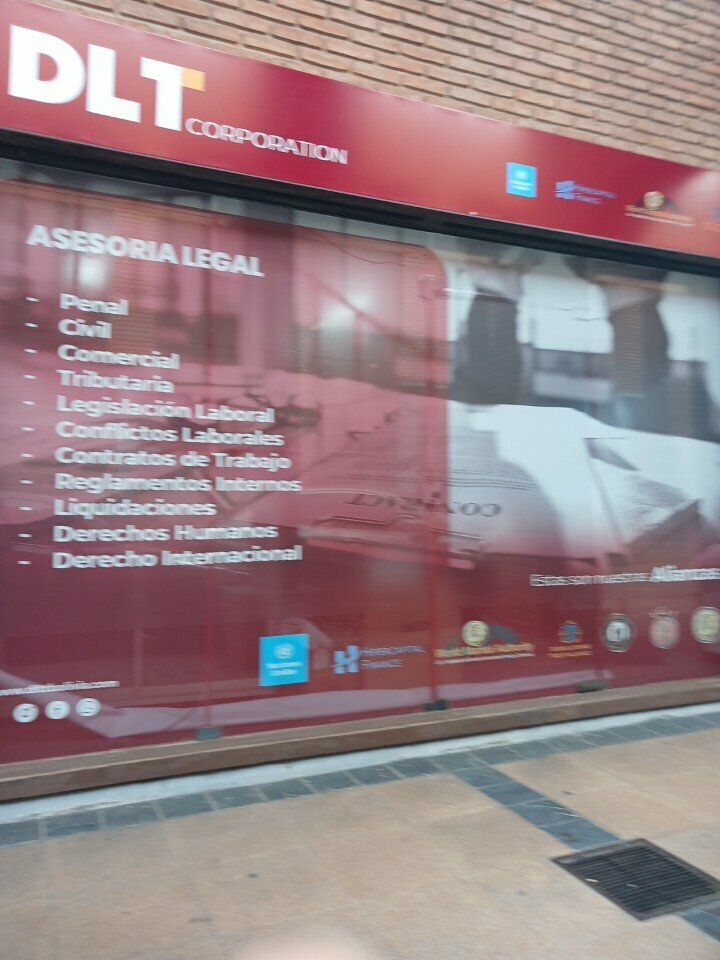 Hukuk büroları Dlt Corporation, Santa‑Krus, foto