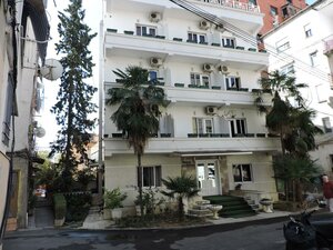 Hotel Europa (Tirana, Rruga e Kavajyos), otel  Tiran'dan