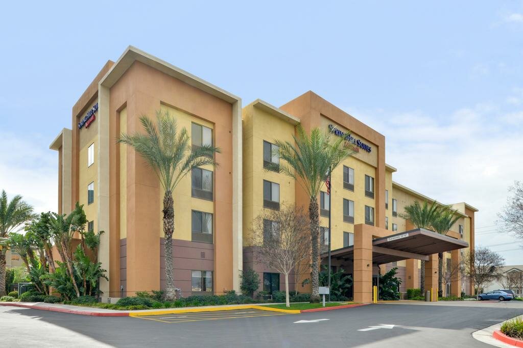 Otel SpringHill Suites by Marriott Corona Riverside, Corona, foto
