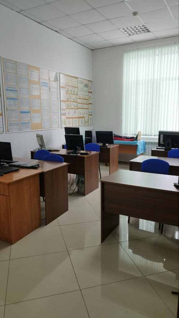 Eğitim merkezleri Sorochinskiy uchebniy zentr, Soroçinsk, foto