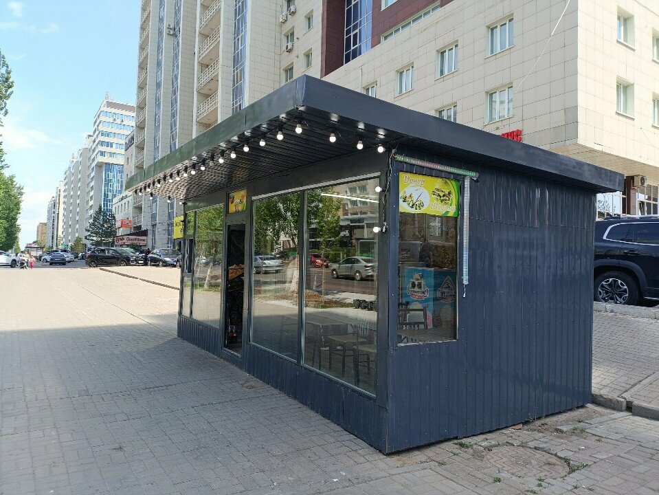 Fast food Kiosk fastfuda, Astana, foto