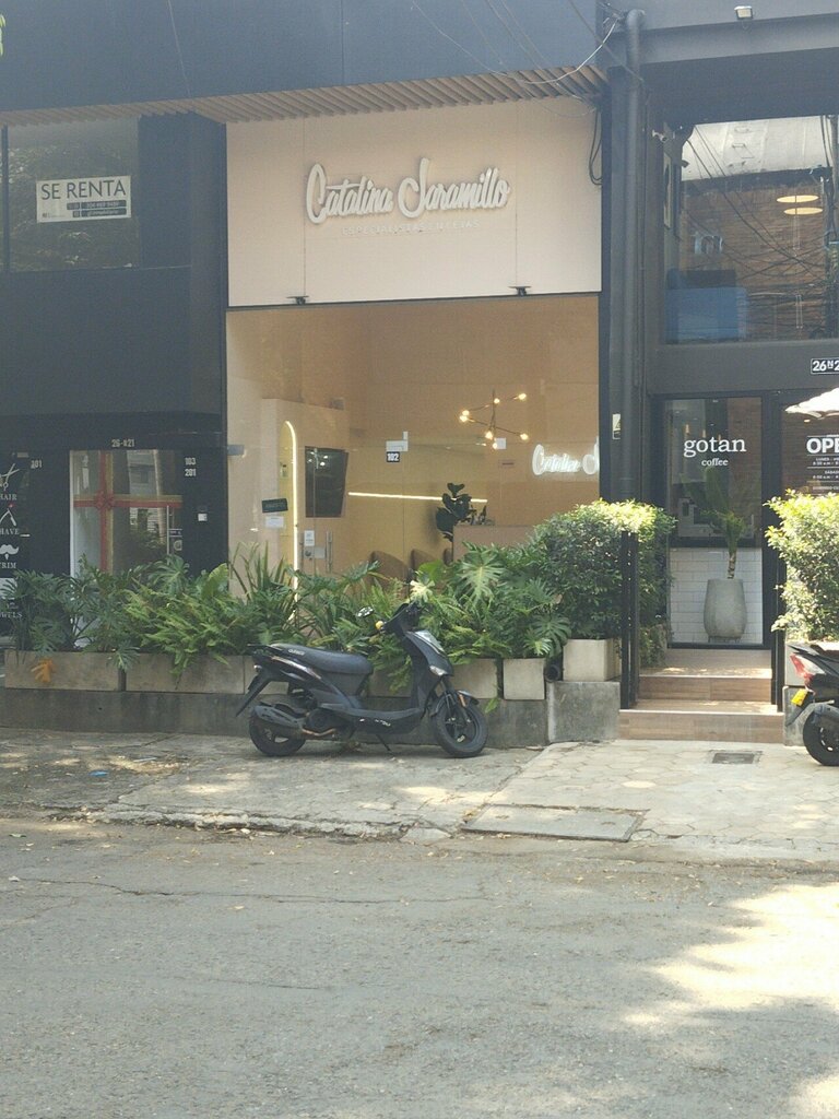 Kaş ve kirpik salonu Catalina Jaramillo, Cali, foto